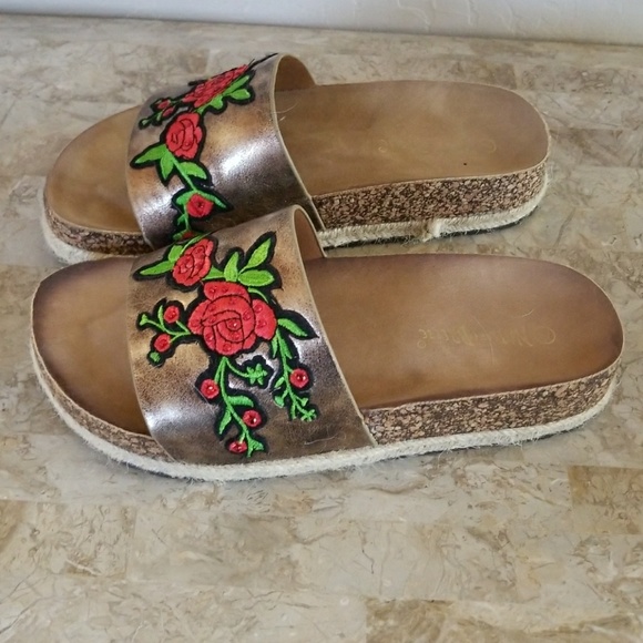 breeze | Shoes | Bronze Red Roses Sandals Nwt | Poshmark